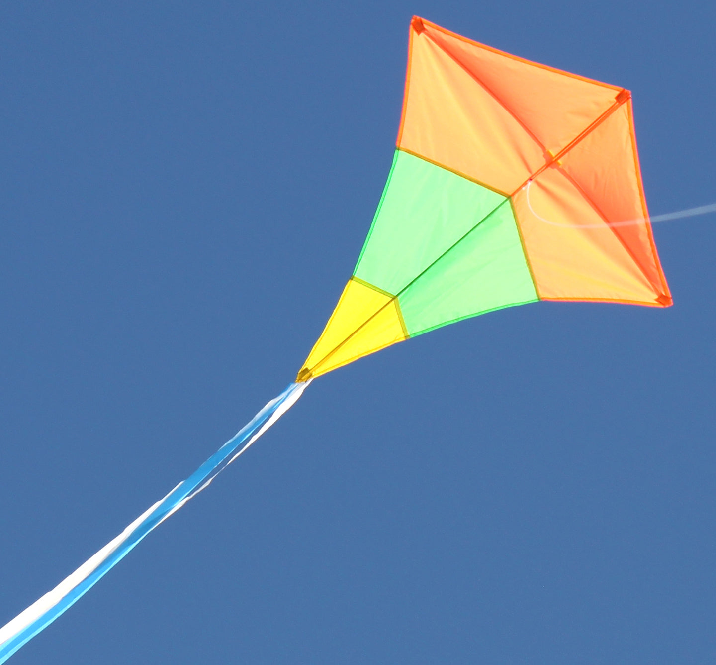 WINDSPEED Diamond Tricolour Single Line Kite - WS140 – RC Garage Hobby Shop